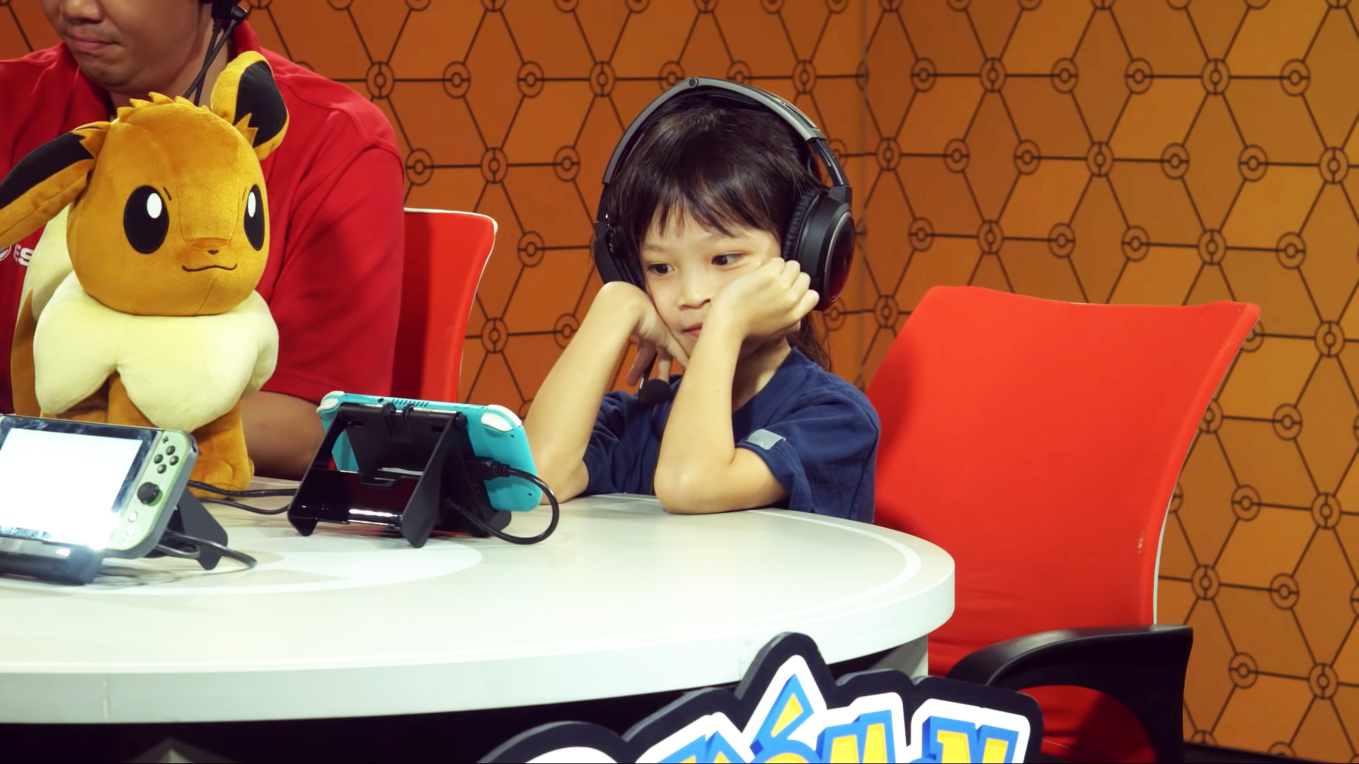 เด็กสาววัย7ขวบ Simone Lim คว้าแชมป์การแข่งขันเกม Pokémon Sword and ...