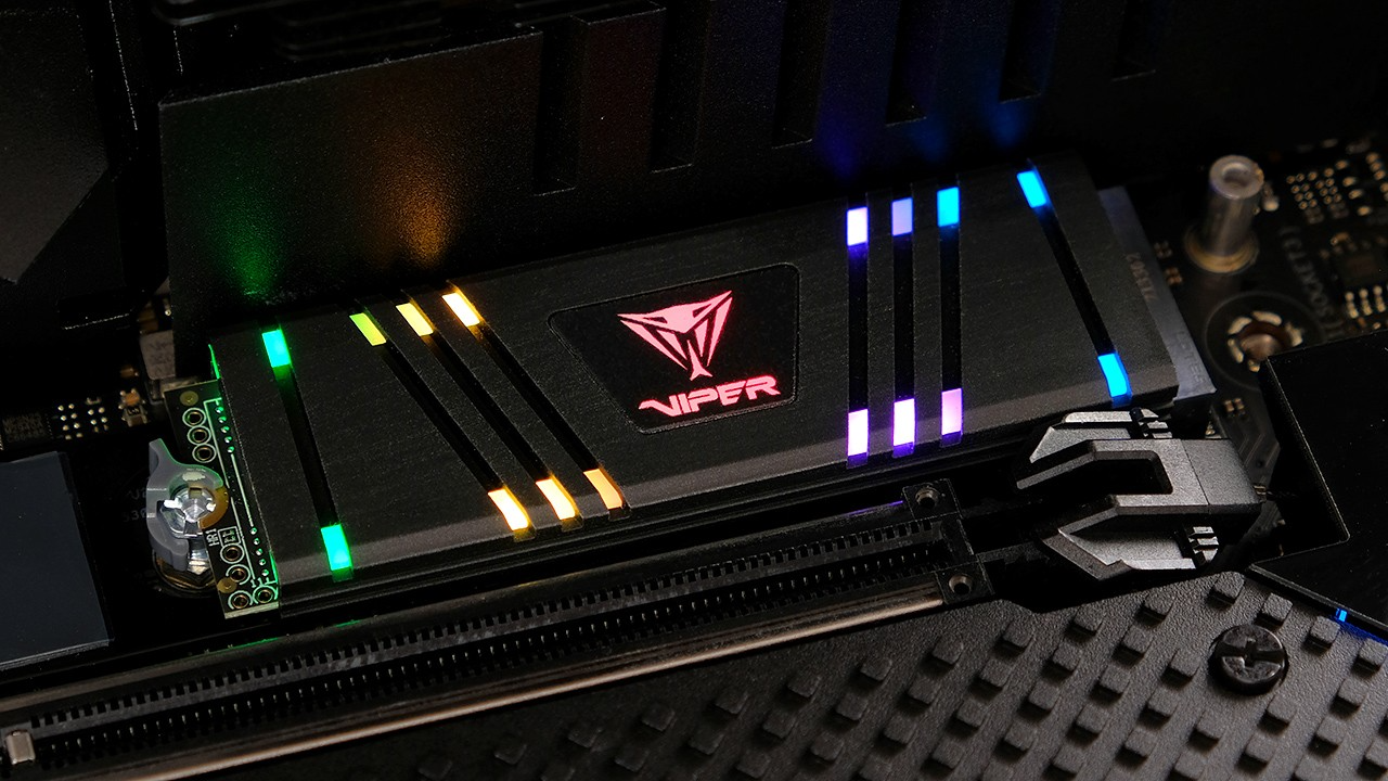 【VIPER】 VPR400 RGB SSD 512G 固態硬碟 | 4Gamers
