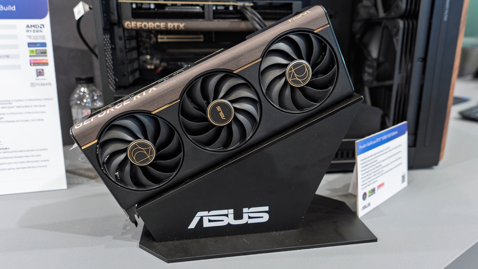 華碩推出ProArt RTX 5080 SSD顯示卡，一如其名可插入PCIe 5.0 M.2 SSD | 4Gamers