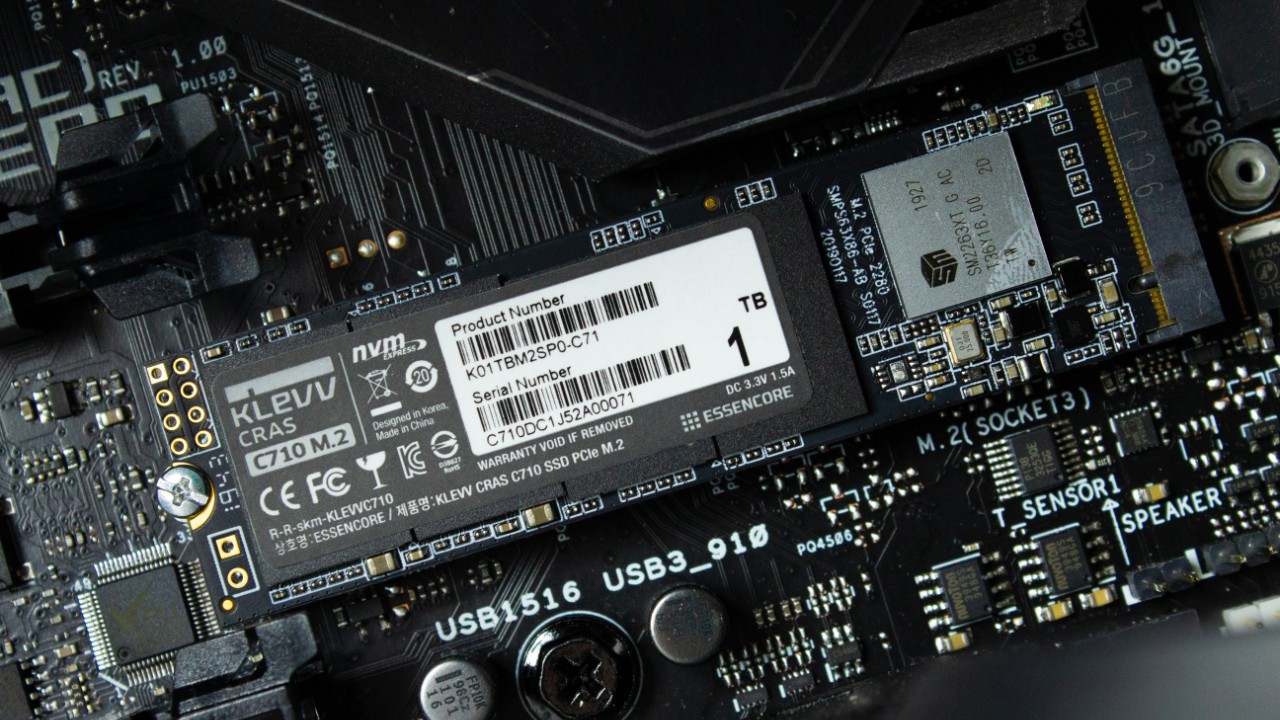 集效能與平價於一身，KLEVV CRAS C710 M.2 NVMe SSD測給你看 | 4Gamers