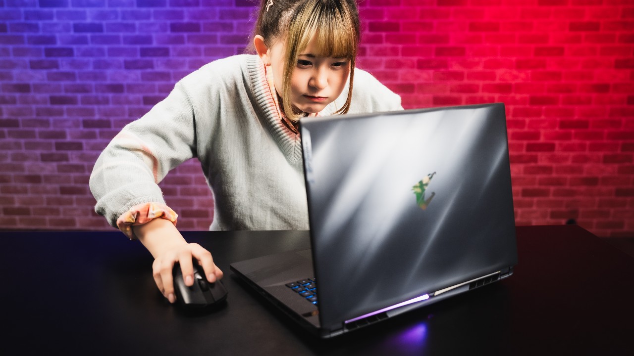 AI電競筆電AORUS 16X Feat.渣渣 | 4Gamers