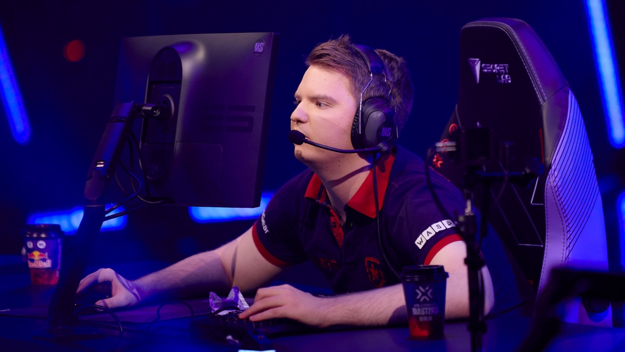 VALORANT: Redgar เจอบัคสกิล Haunt ของ Fade สามารถโยนลงบนหลังคาในด่าน ...