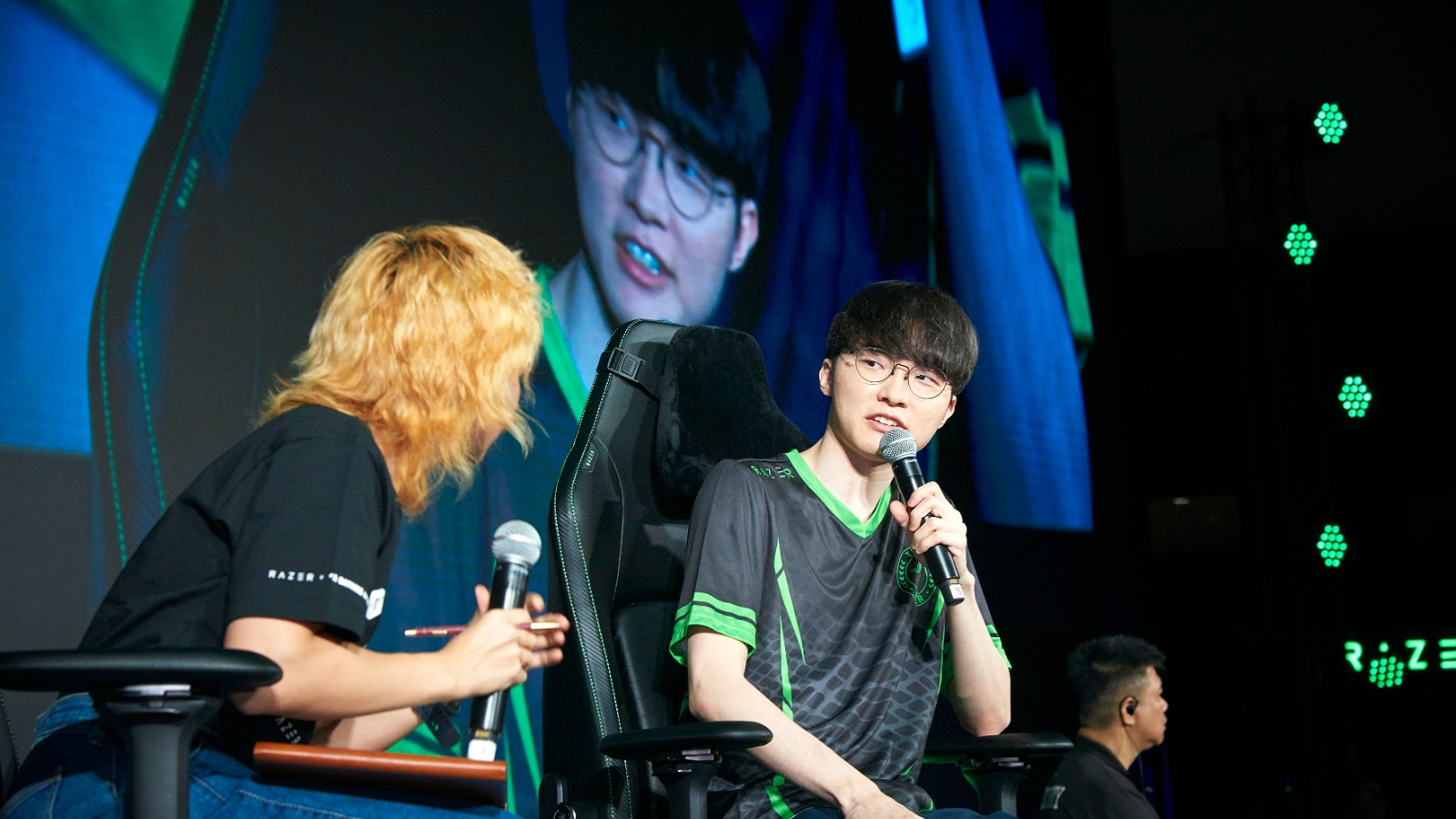《英雄聯盟》Faker出席新加坡Razer電競峰會，小型見面會人氣爆棚 | 4Gamers