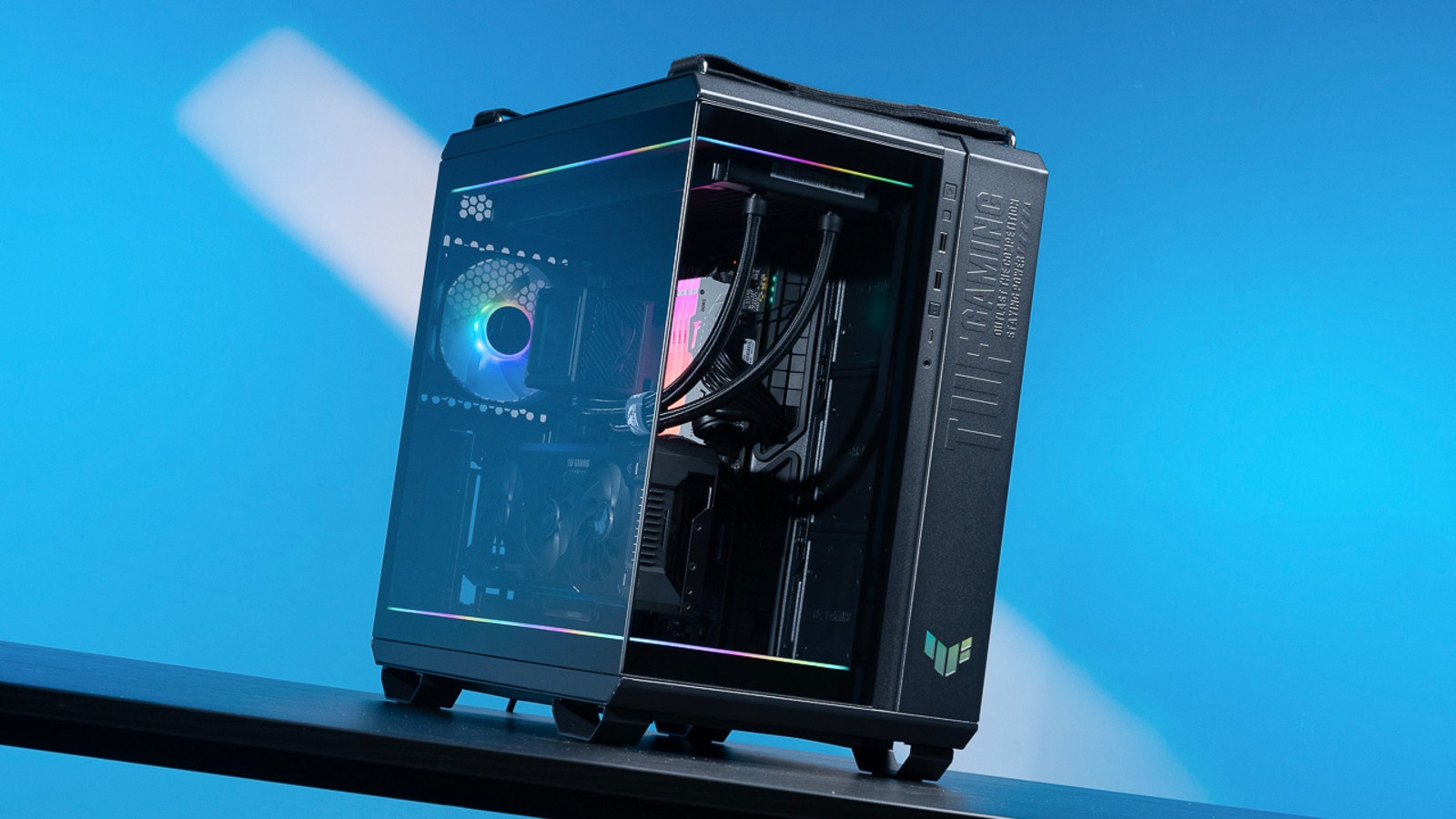 ASUS TUF Gaming GT502 Horizon無界版 - 模組化雙艙再進化，全景視野完美呈現 | 4Gamers