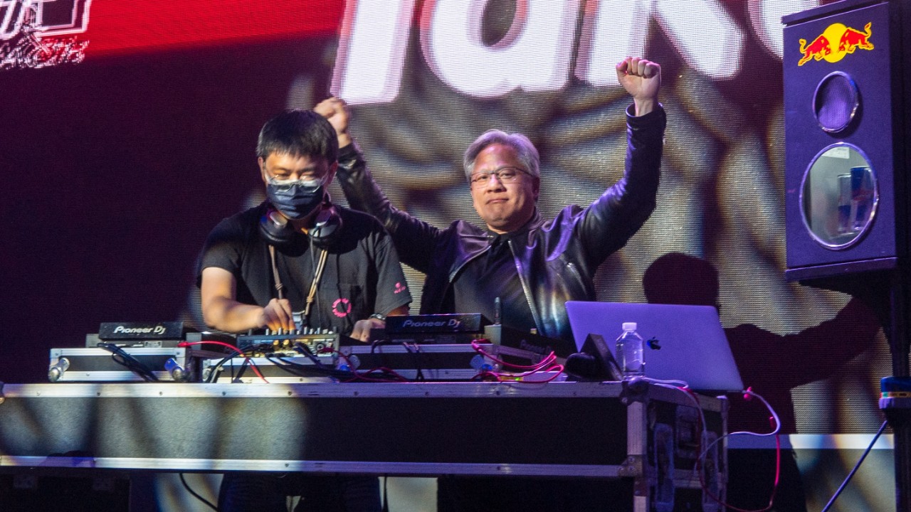 教主降臨！NVIDIA黃仁勳突發現身WirForce 2022，與玩家互動超嗨 | 4Gamers