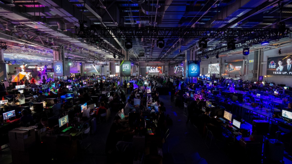 你知道 LAN Party 是什麼東西嗎？ | 4Gamers